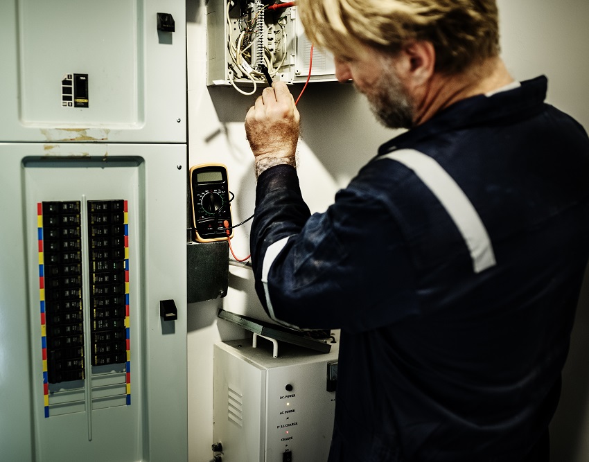 When You Should Replace Your Electrical Panel - Pro-Tech Electrical